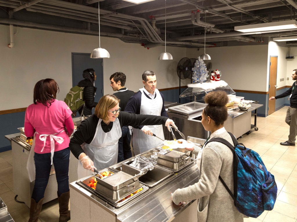 ’12 Days of Giving’ helps Detroit Cristo Rey School - Walbridge